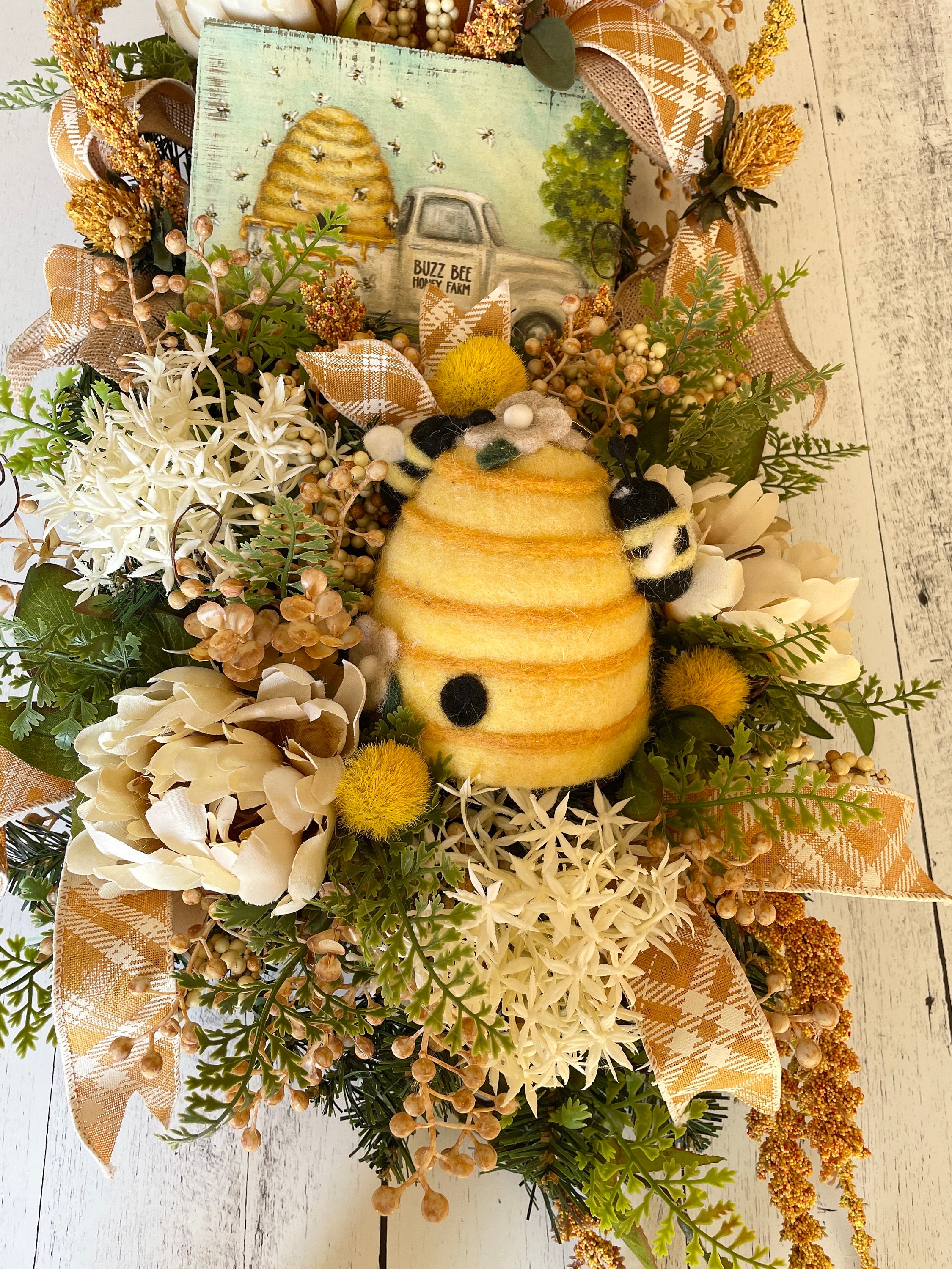 Bee Floral Wall Decor. Farmhouse Wall Flowers, Bee Decoration Decore ...