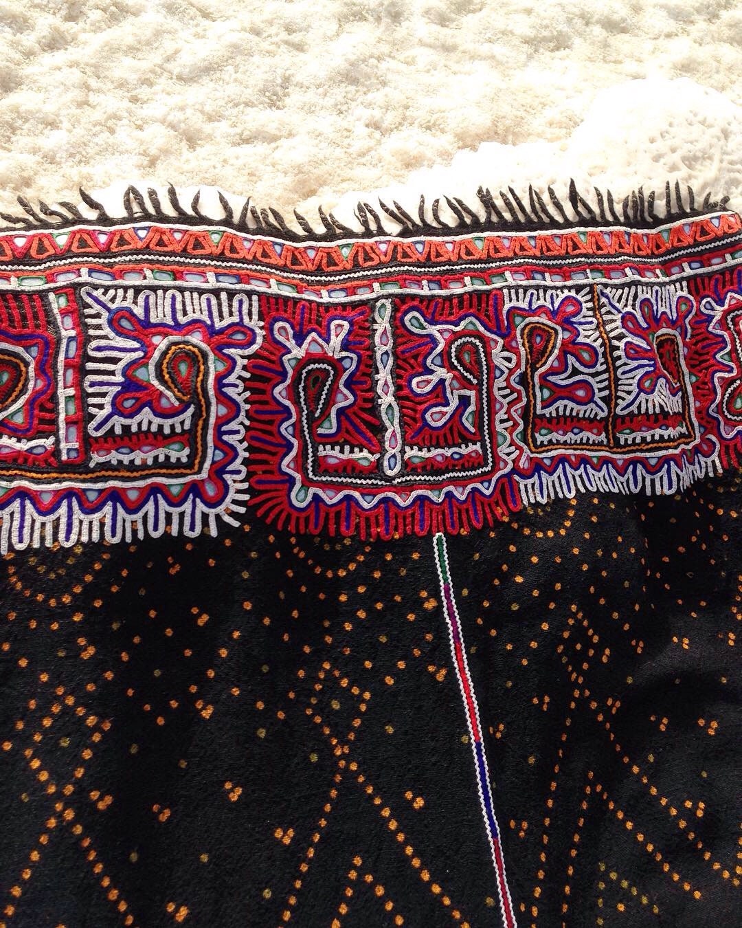 Vintage Wool Rabari Shawl/throw With Hand Embroidery, Mirror Work and ...