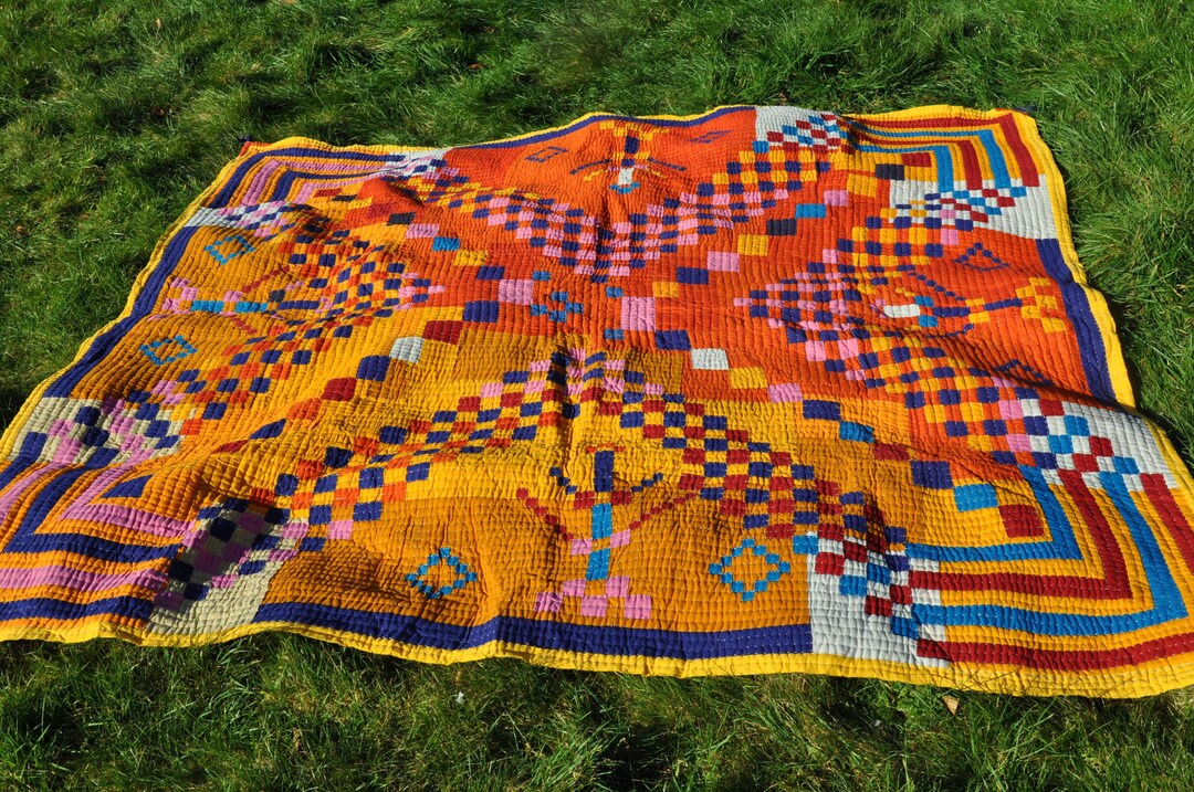 Authentic Siddi Kawandi Quilt | Hand-stitched Indian Patchwork Blanket ...