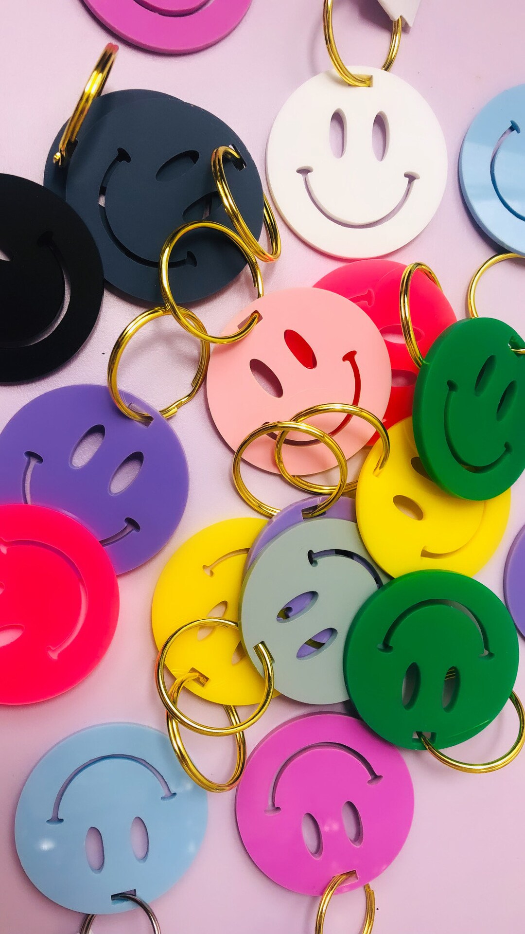 Smiley Face Keyring - Etsy