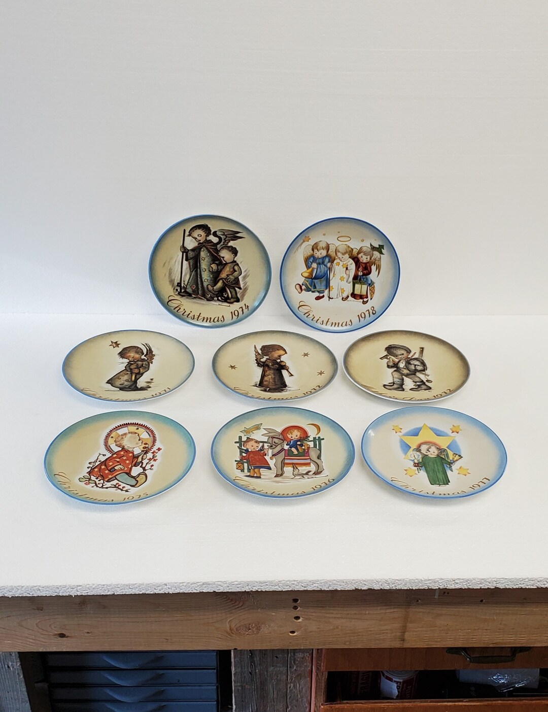 Christmas Plates, Set of 8 Hummel Christmas Plates, Collectible Hummel ...