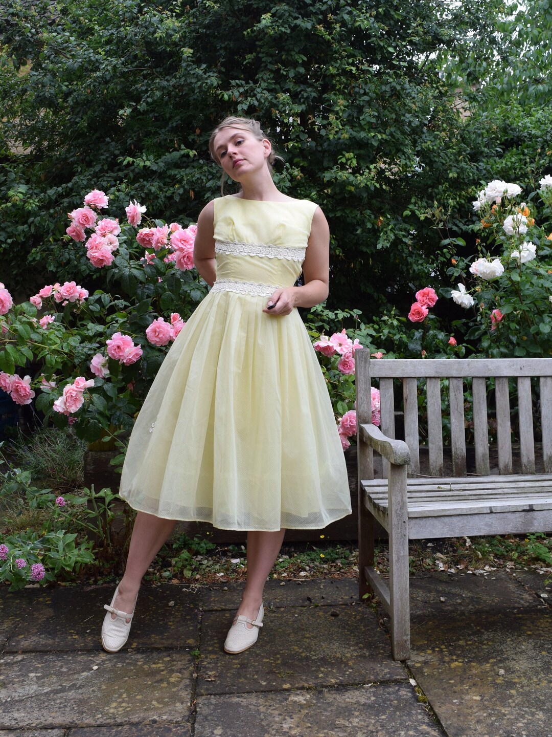 50s Frothy Yellow Dress. 25 Waist. White Lace Trim, Swiss Dot Organza ...