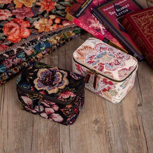 Vintage Large Victorian Carpet Jewelry Case Tapestry Necklaces - Etsy