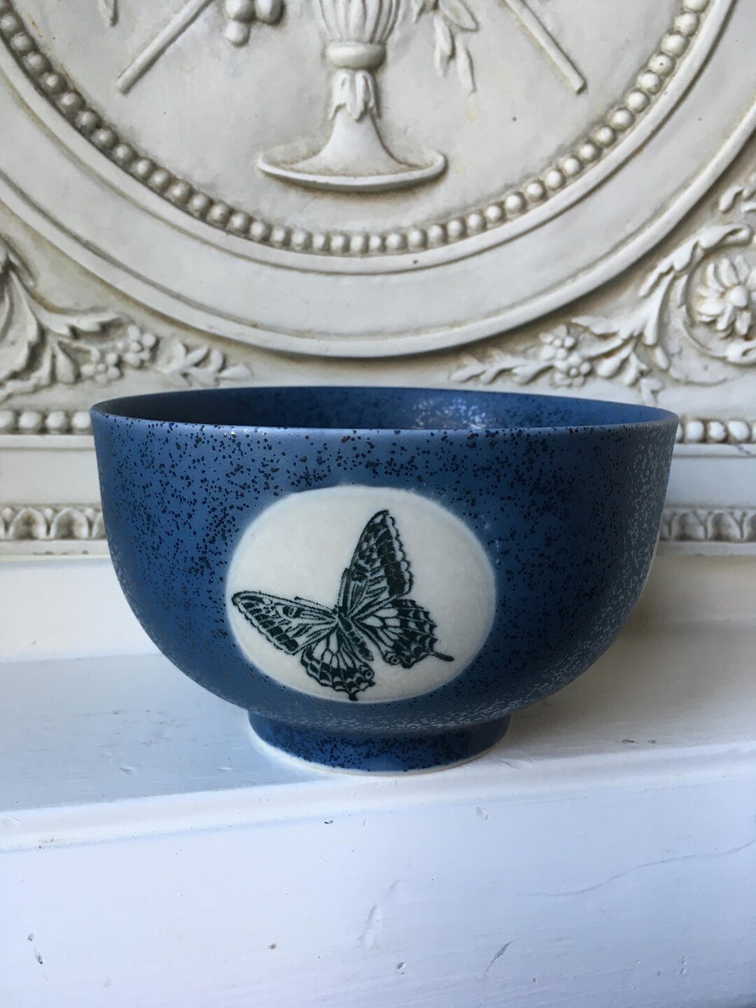 Vintage Art Pottery Bowl Blue & White Dragonfly Butterfly Ladybug Bee ...