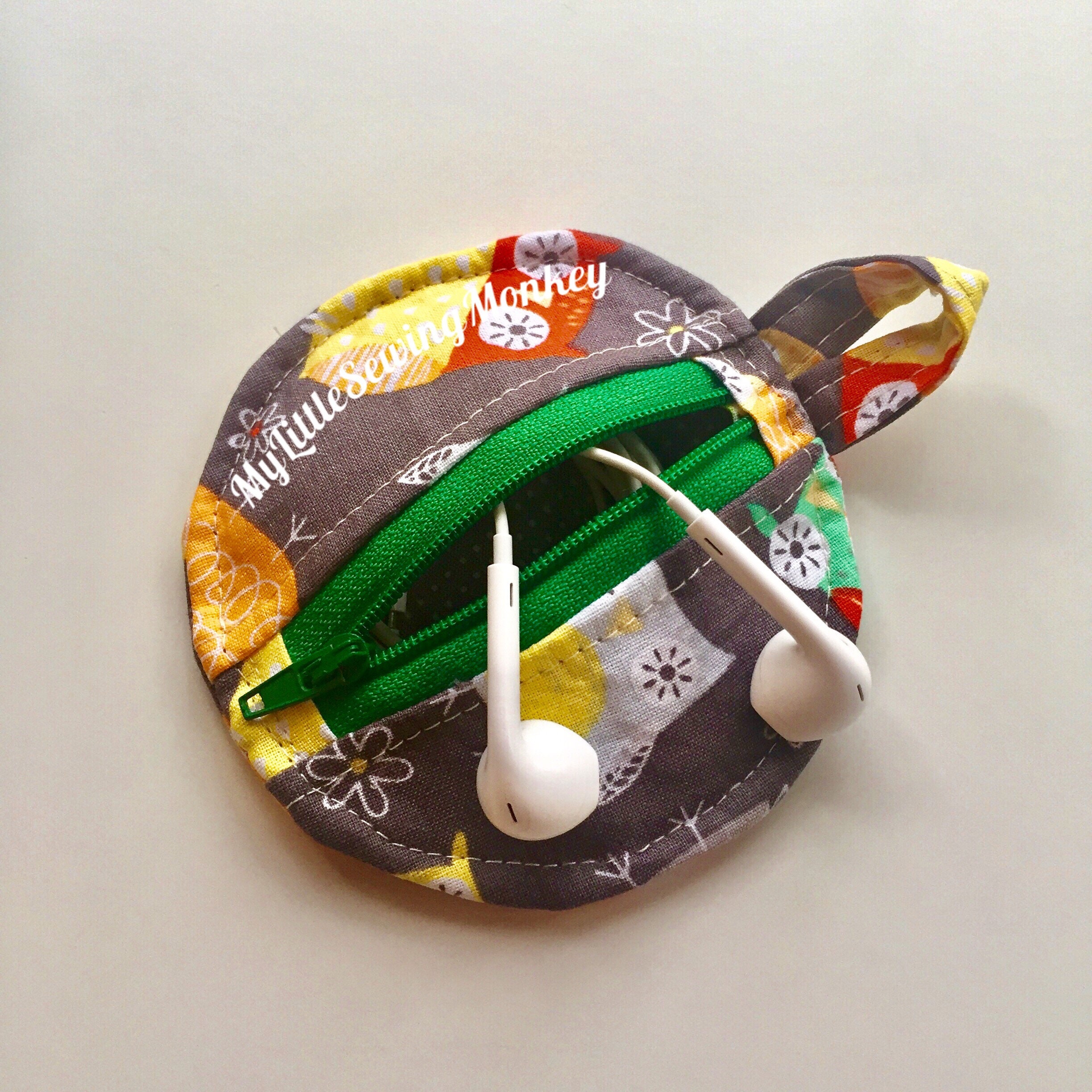 PDF Sewing Pattern - Round Zippered Coin Purse, Circular Headset Holder ...