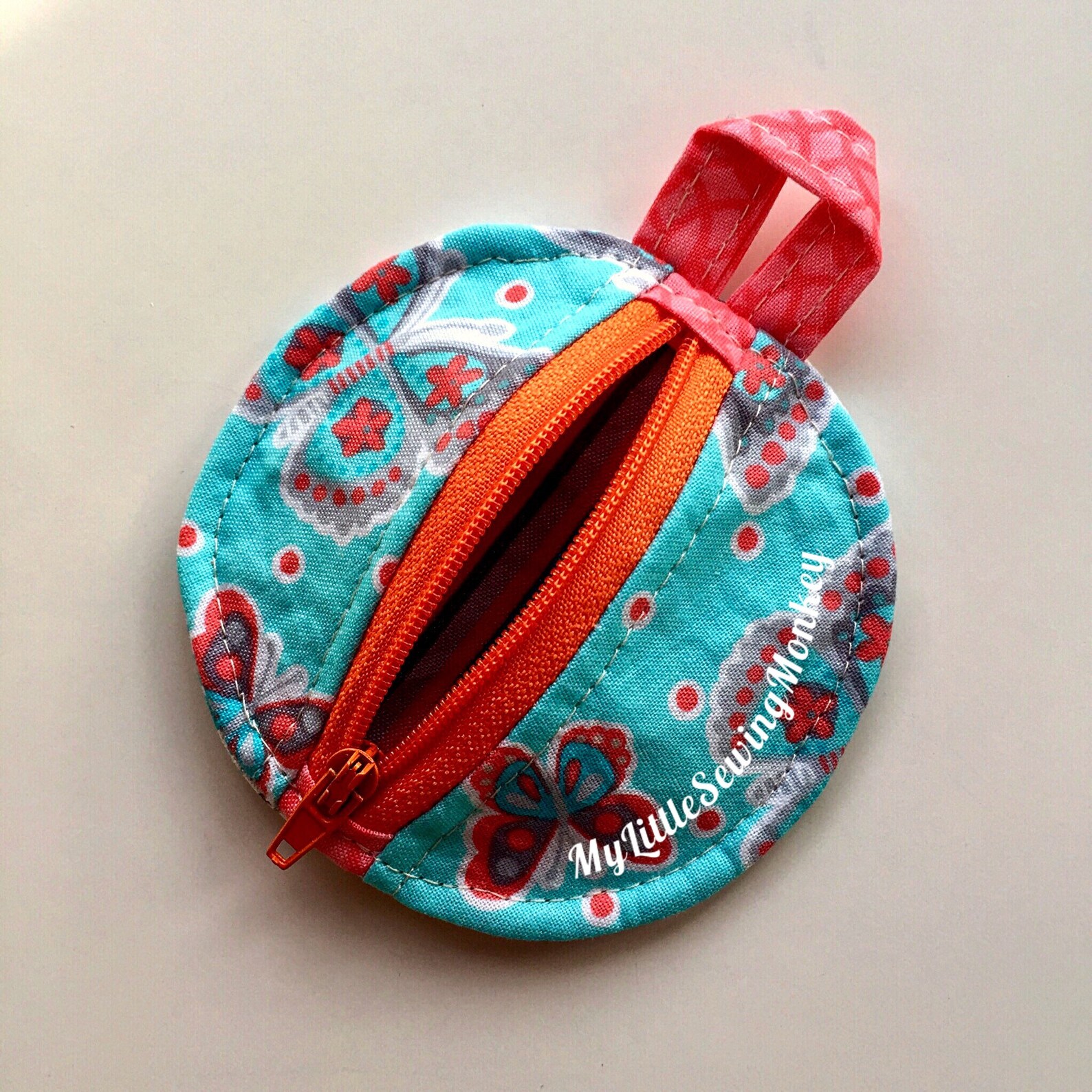 PDF Sewing Pattern - Round Zippered Coin Purse, Circular Headset Holder ...