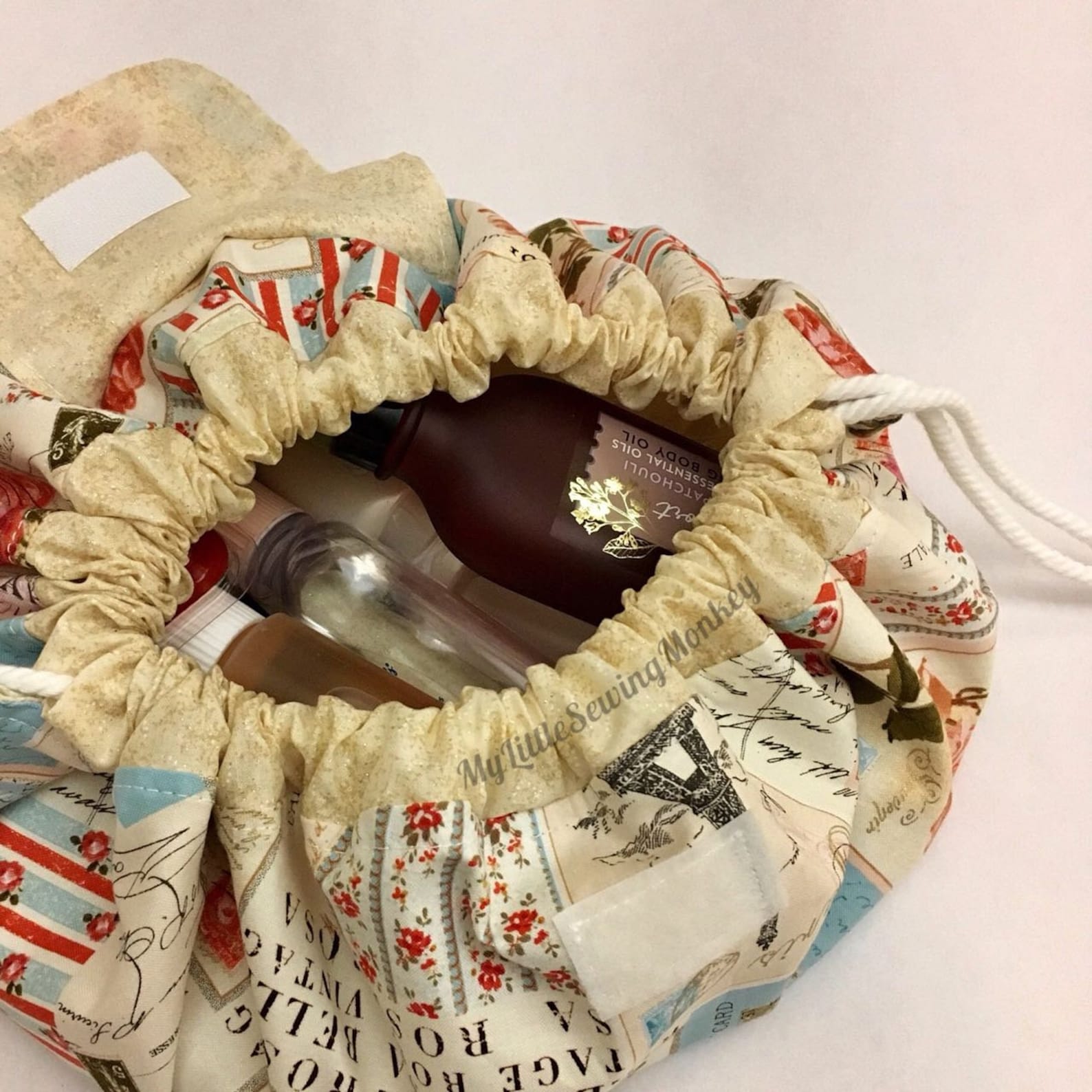 PDF Sewing Pattern - Circular Round Cosmetic Pouch, Cinch Bag, Cinch ...