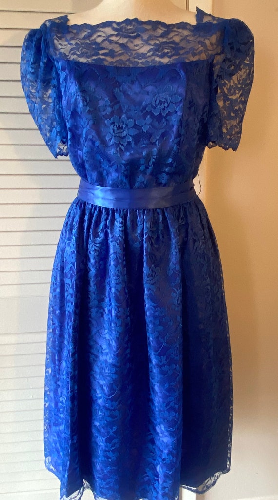 royal blue lace vintage - Gem