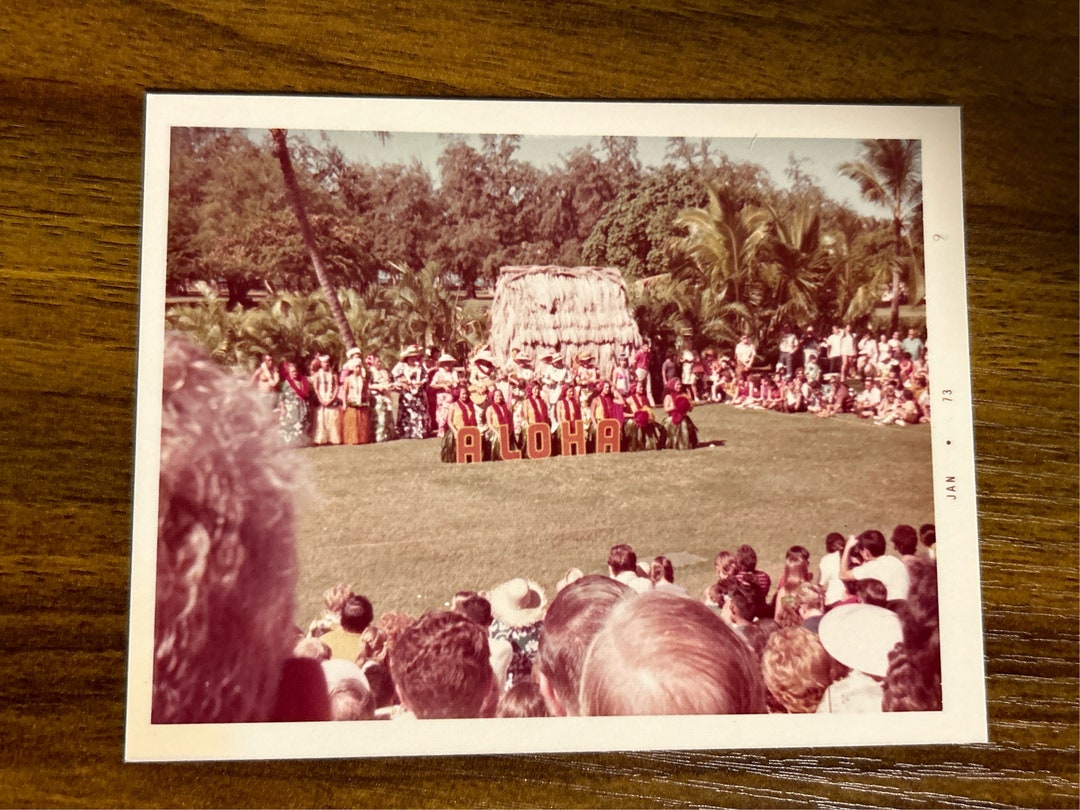 Hawaii Aloha Ceremony Crowd Travel Luau 1970s Vintage Color Photo E1 - Etsy