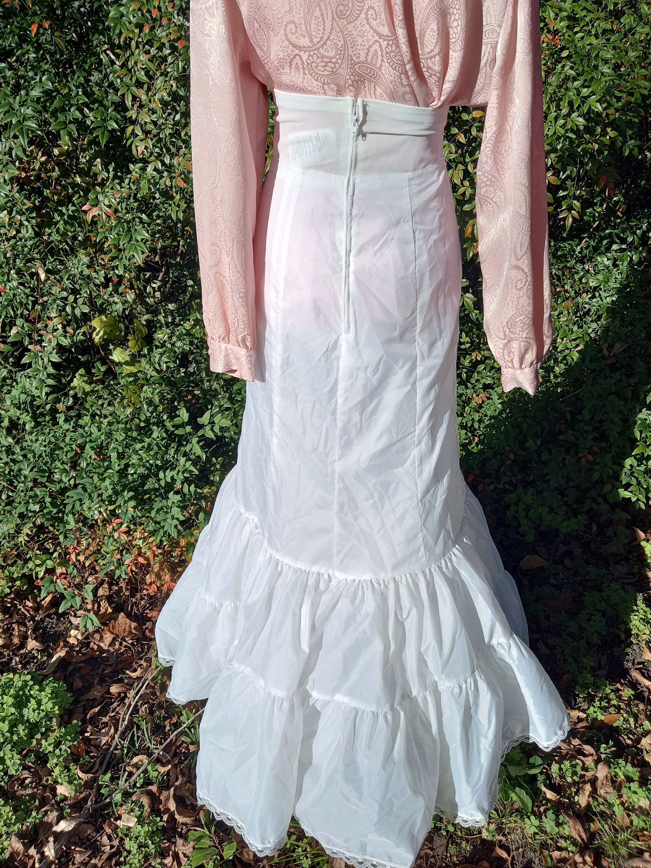 Vintage High Waist Petticoat With Netting Underskirt Zipper Closure and ...