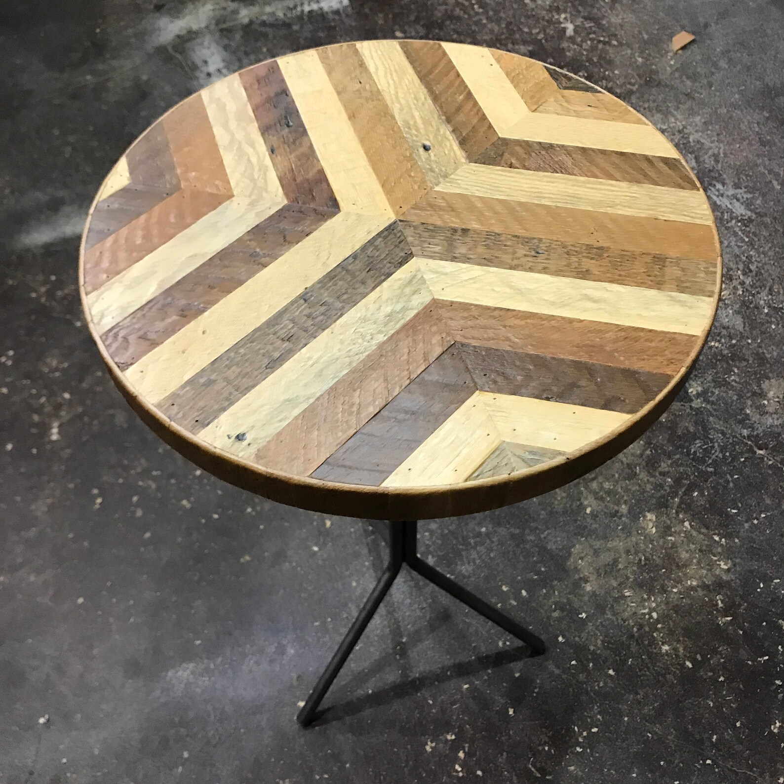 Reclaimed Wood Side Table | Round Y Pattern Lath | Custom Size - Etsy