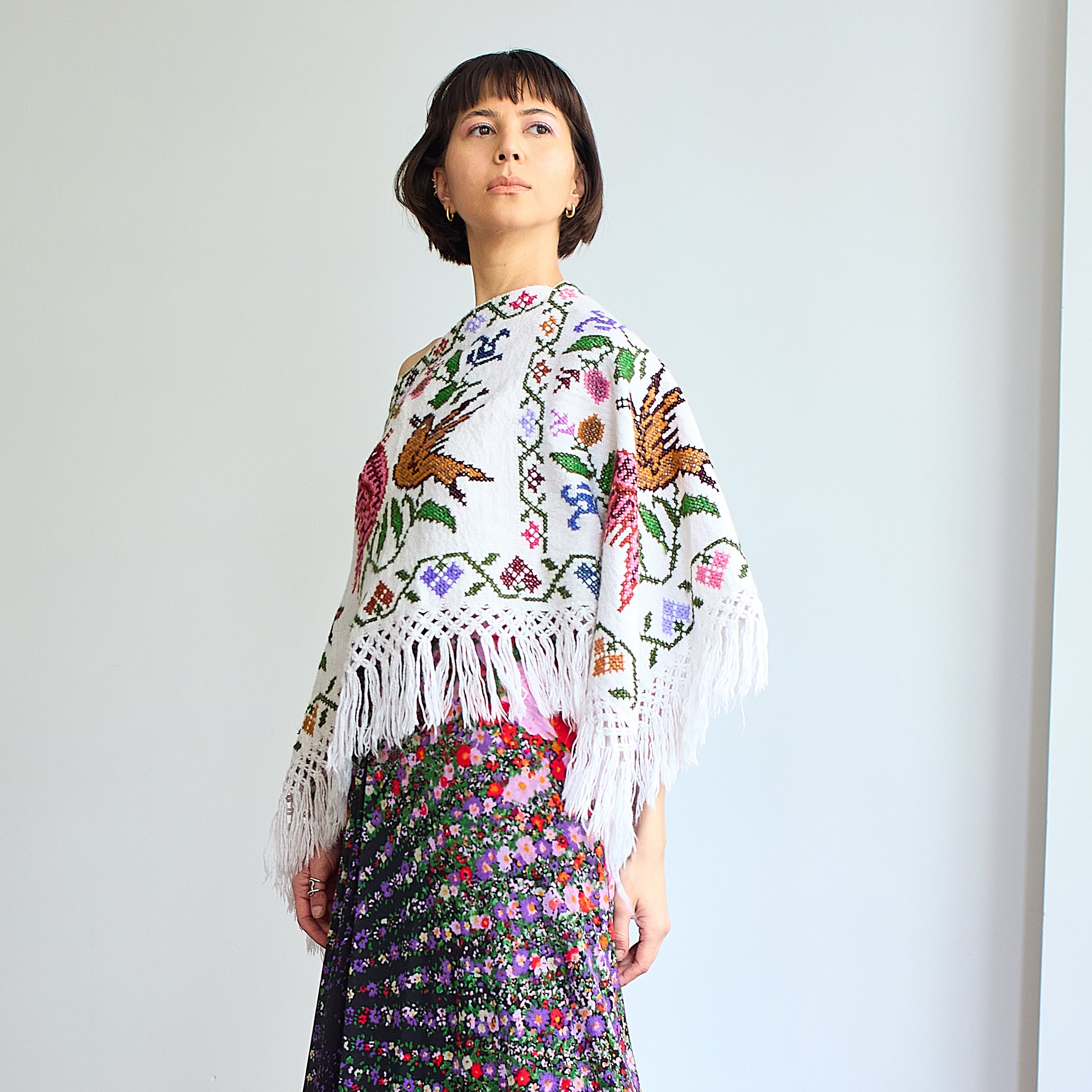 60s/70s Hand Knit Loomed Wool Cropped Turtledove Poncho - Etsy