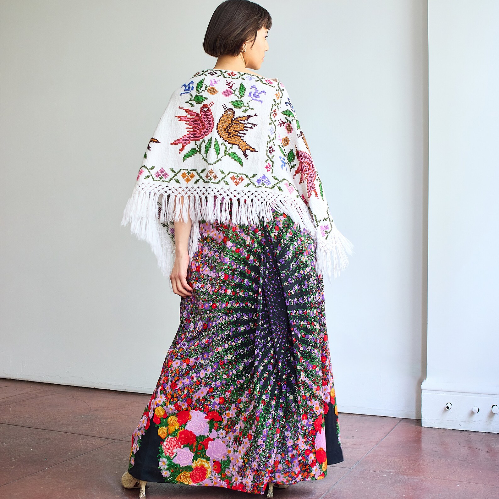 60s/70s Hand Knit Loomed Wool Cropped Turtledove Poncho - Etsy