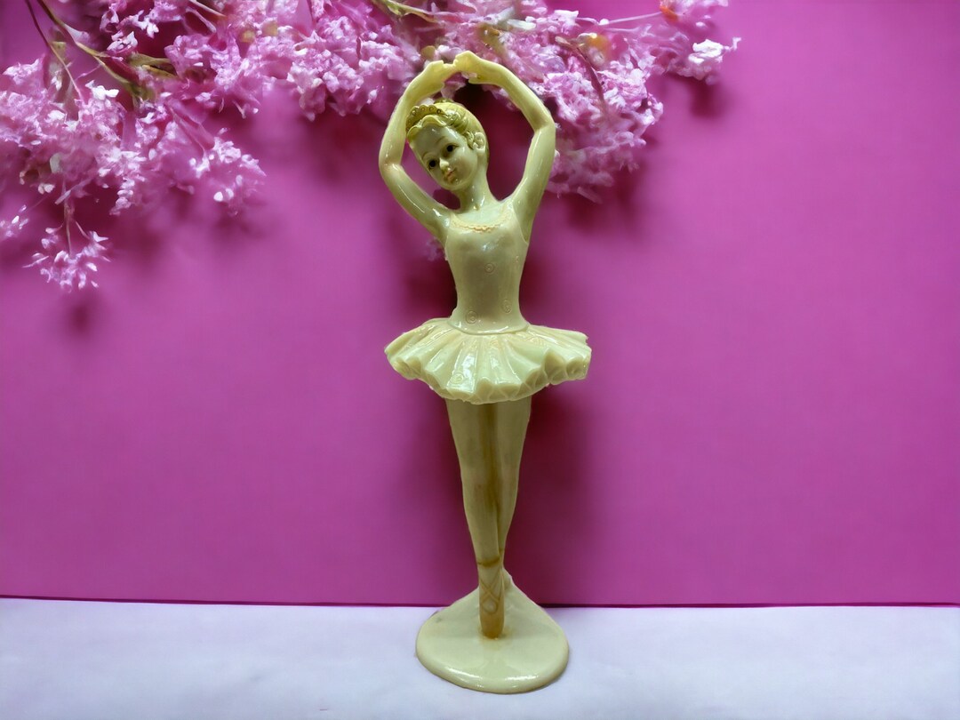 Elegant Ceramic Ballerina Figurine Classic Dance Pose Statue, 21 Cm ...