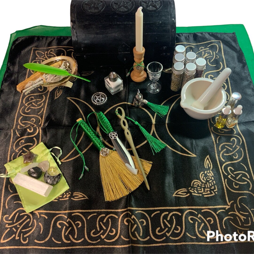 Green TRIPLE MOON PENTACLE Altar Chest Kit Set Witchcraft - Etsy