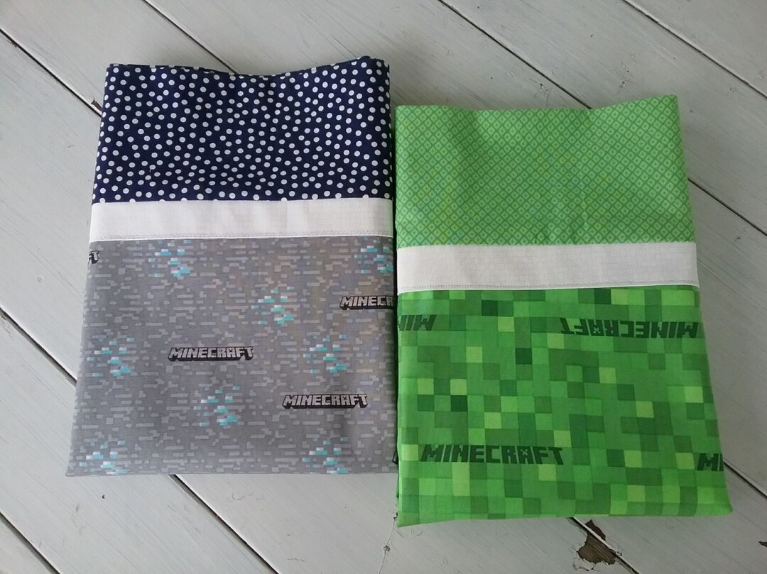 Minecraft pillowcase, Squares, Minecraft Pillow case - Etsy.de