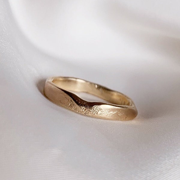 Texture Wedding Ring - Etsy UK