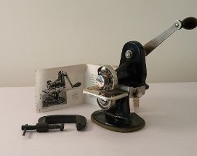 Singer Pinking Machine, No. 121379, WORKING CONDITION, Sewing, Crafting ...
