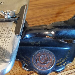 Wilcox and Gibbs Chain Stitch Sewing Machine, Electric Motor Drive ...