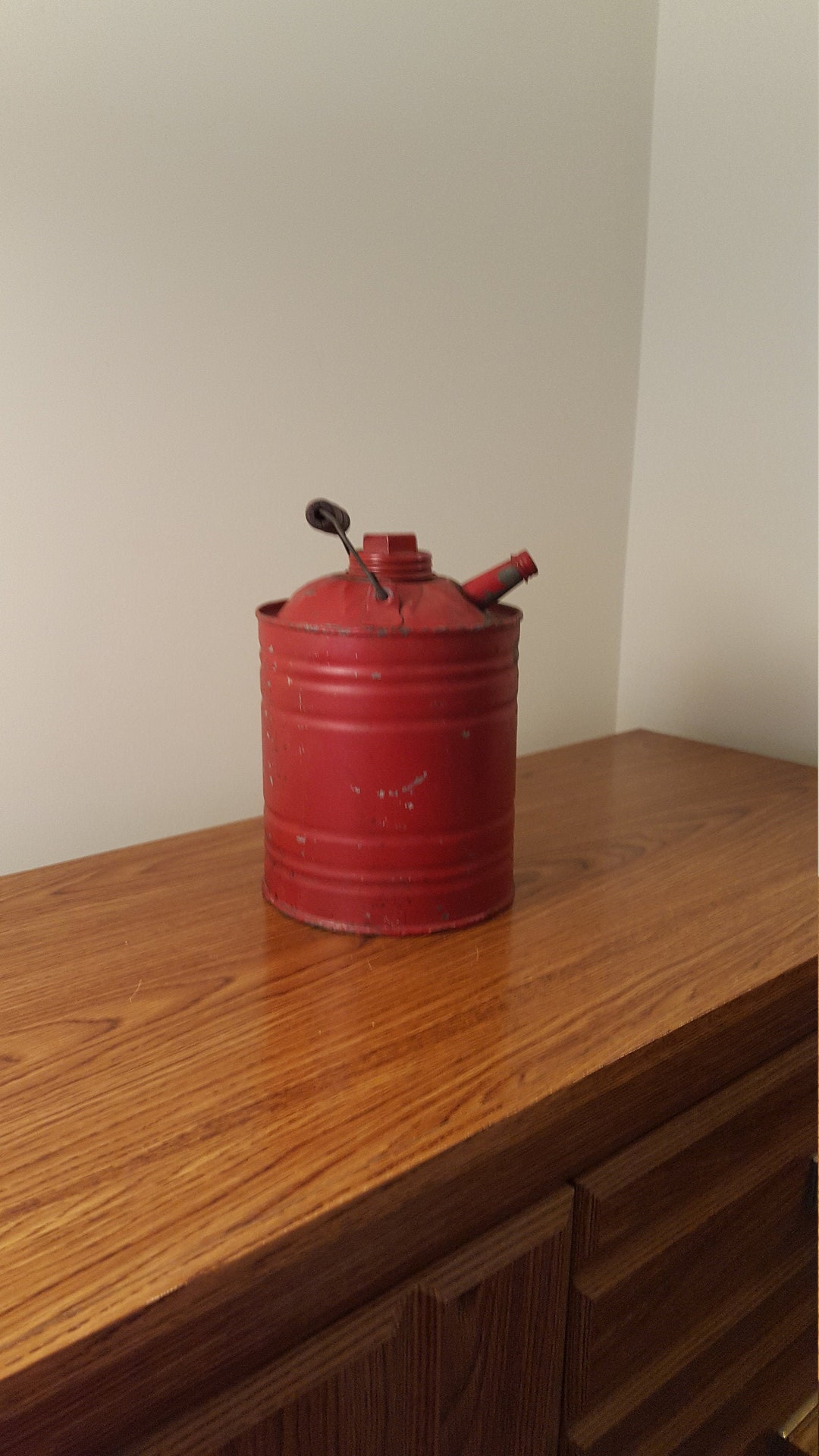 Vintage Red Galvanized Oil Can - Etsy