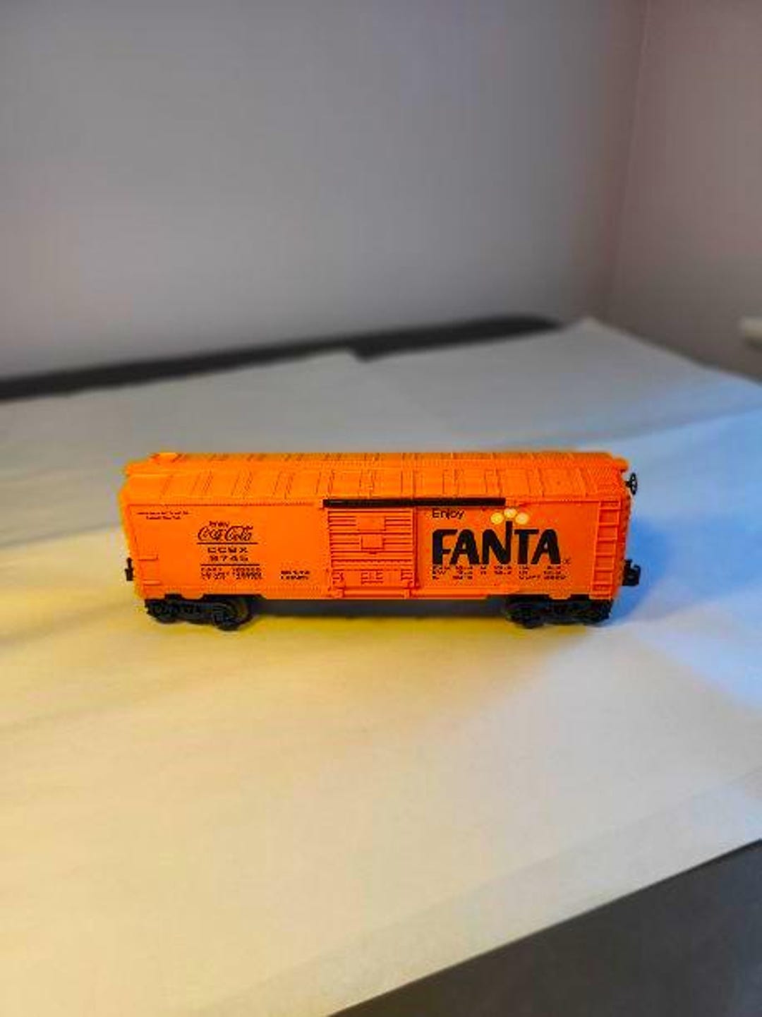 Lionel Enjoy FANTA 9745 Boxcar, Model Railroading, O-gauge, O-scale ...