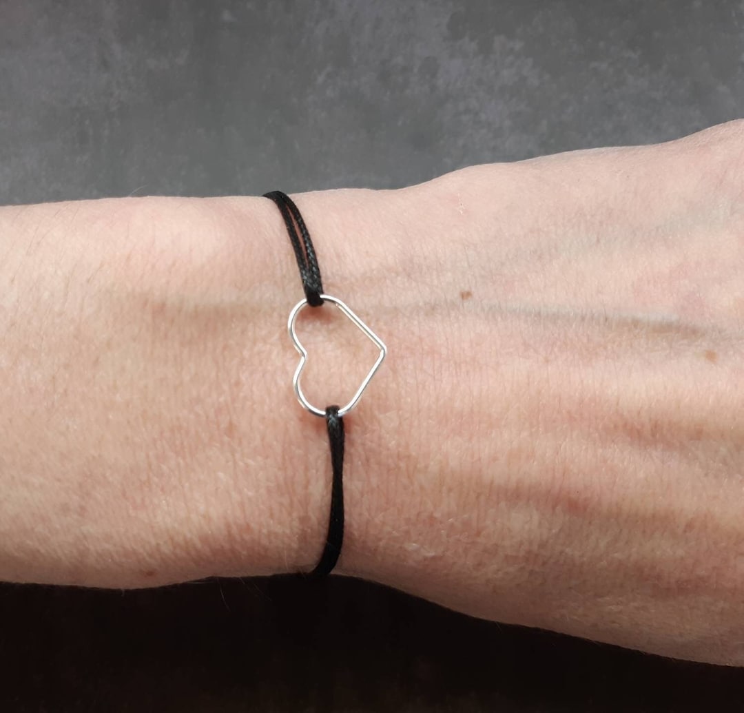 Bracelet cœur cordon fin pour femme, idée cadeau saint valentin pour ...