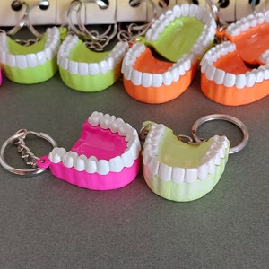 Vintage Keychain Dental Dentures Teeth Key Chain Holder Keyrings Nos ...