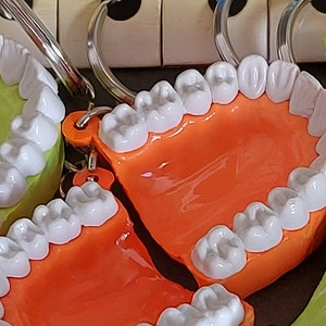 Vintage Keychain Dental Dentures Teeth Key Chain Holder Keyrings Nos ...