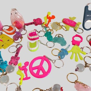 Retro Keychain Bundle: 80s-90s Nostalgic Keyring Assortment (set of 10 ...