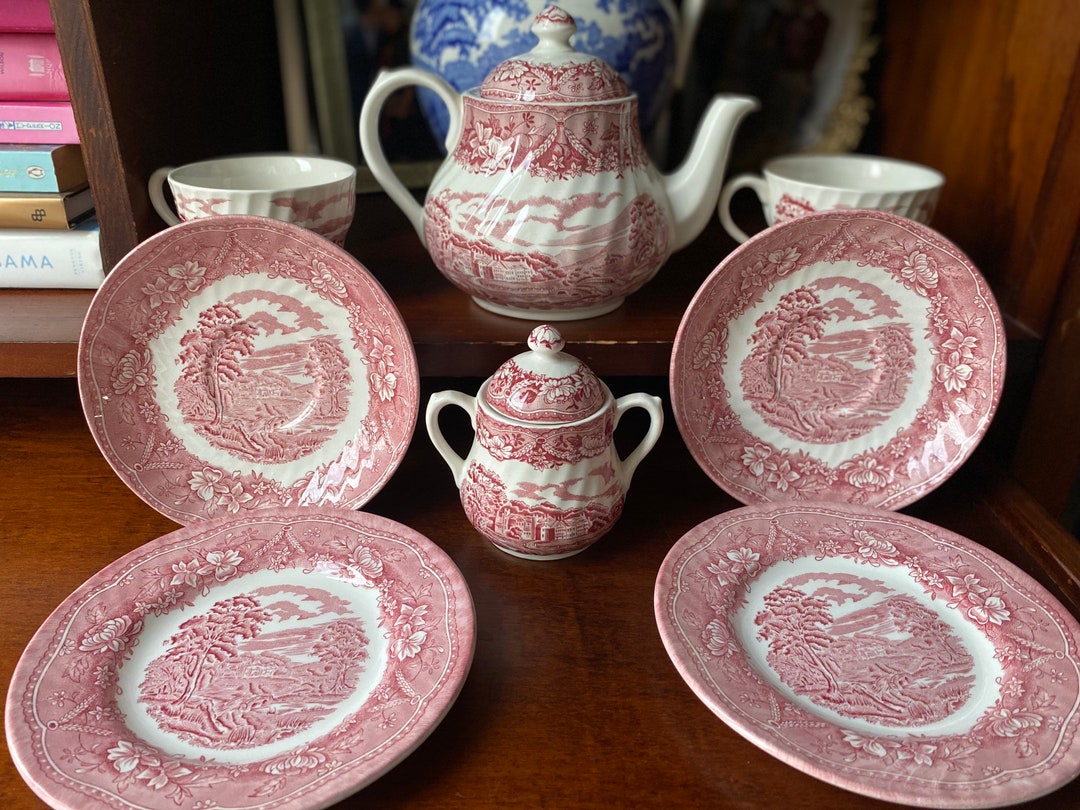 Stunning Vintage Old Castle Barratts of Staffordshire Tea Service for 2 ...