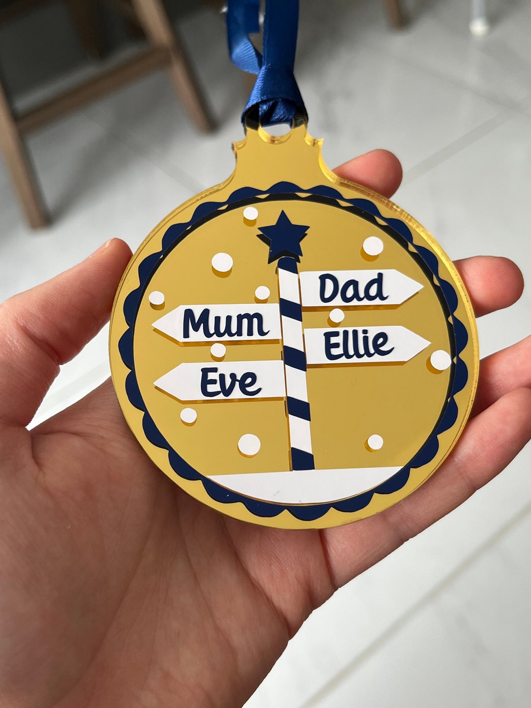 SVG Christmas Family Sign Post Cut File 4 Signpost for Flat Acrylic ...