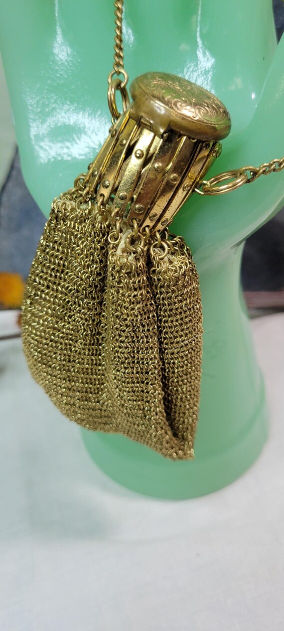 1950s/60s Expandable Top Gold Mesh Change Purse Begga… - Gem