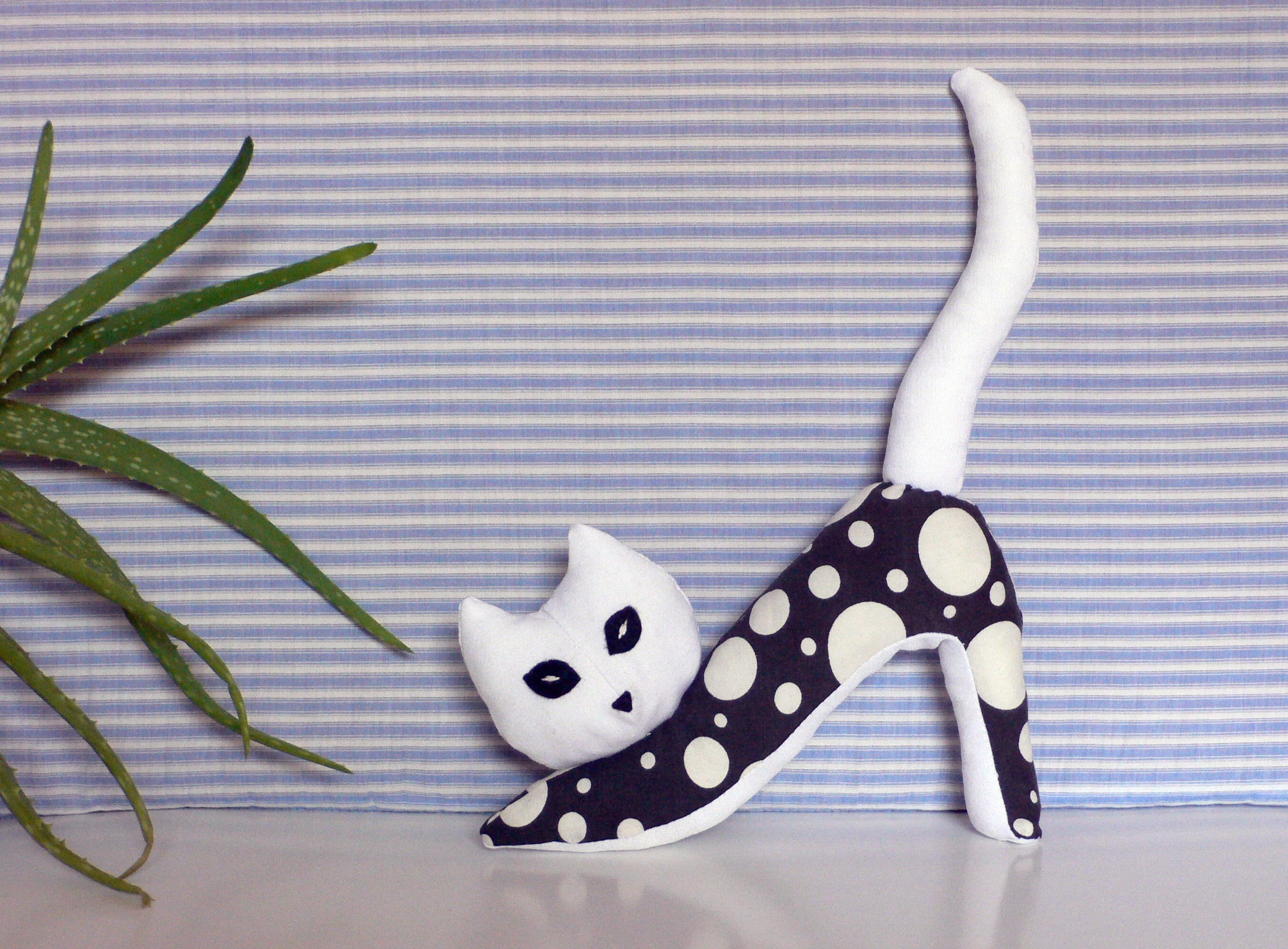 Sew a Cat DIY Soft Animal Sewing Pattern Handmade Doll Craft Pattern ...