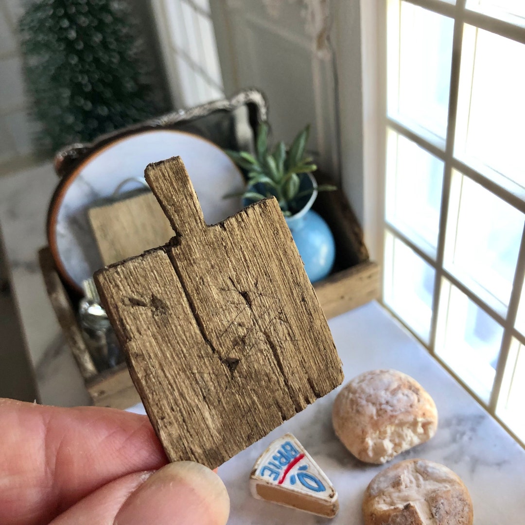 Dollhouse 1:12 Scale Rustic Chopping Board - Etsy