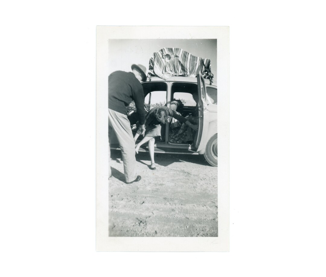 Wilma and Ben Candid Vintage Photo Road Trip Commotion Near Car With ...