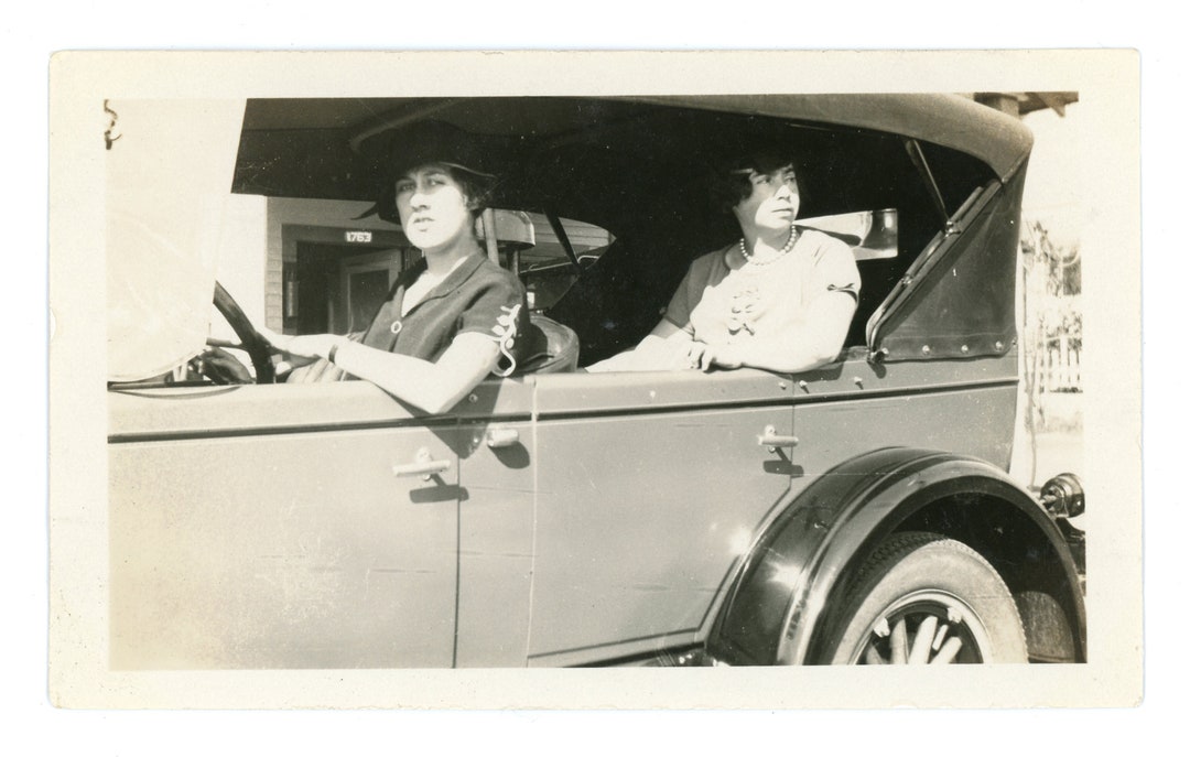 1920s Vintage Snapshot Woman Driver and Passenger Vintage Photo W17 - Etsy