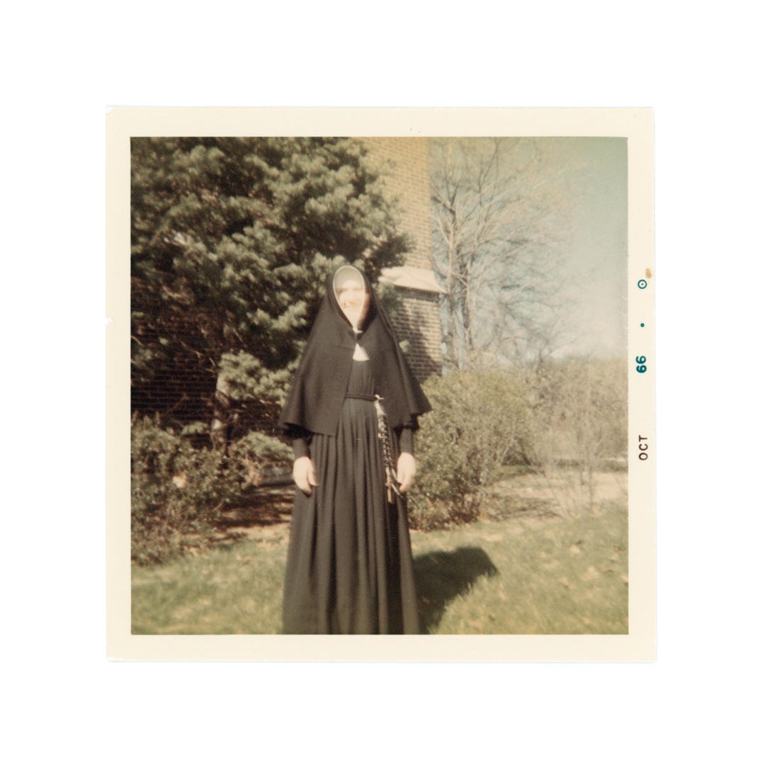 1960s Faceless Nun ~ Vintage Photo ~ Woman in Religious Habit Uniform ...