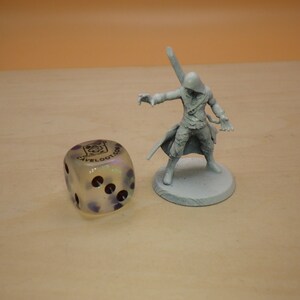 Spell Caster Casting With Staff Strapped on Back Figure Miniature 32mm ...