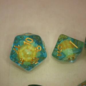 Turtle Dice 16mm 7 Die Polyhedral Dice Set - RPG Tool Tabletop Roleplay ...