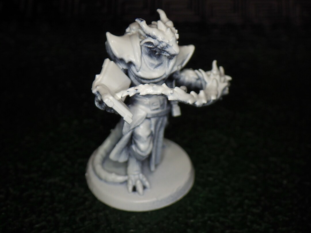 Mage Spellcaster Wizard Figure Miniature 32mm Scale RPG Tabletop Gaming ...