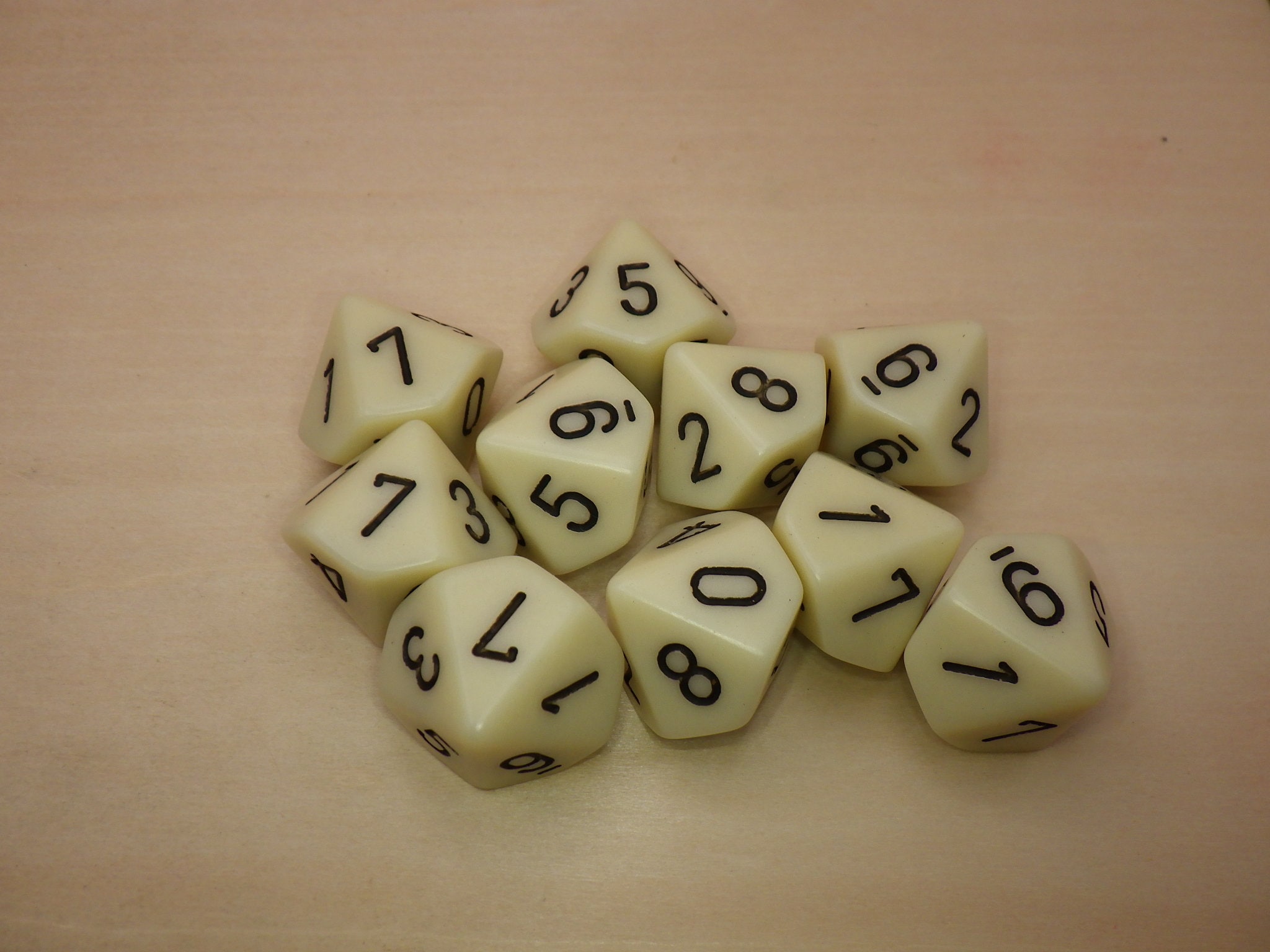 10d10 Dice Set / 16mm Opaque Ten-sided Tabletop RPG Counters / D&D ...