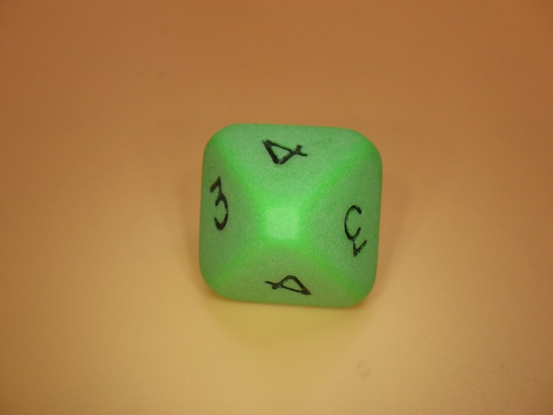 D8 1-4 Twice 16mm Green Dice | Custom Numbered RPG Board Game Counter ...