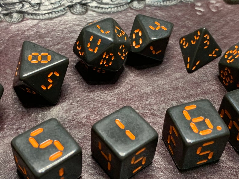 Retro Dice 11 Piece Polyhedral Set fly Dangerous - Etsy