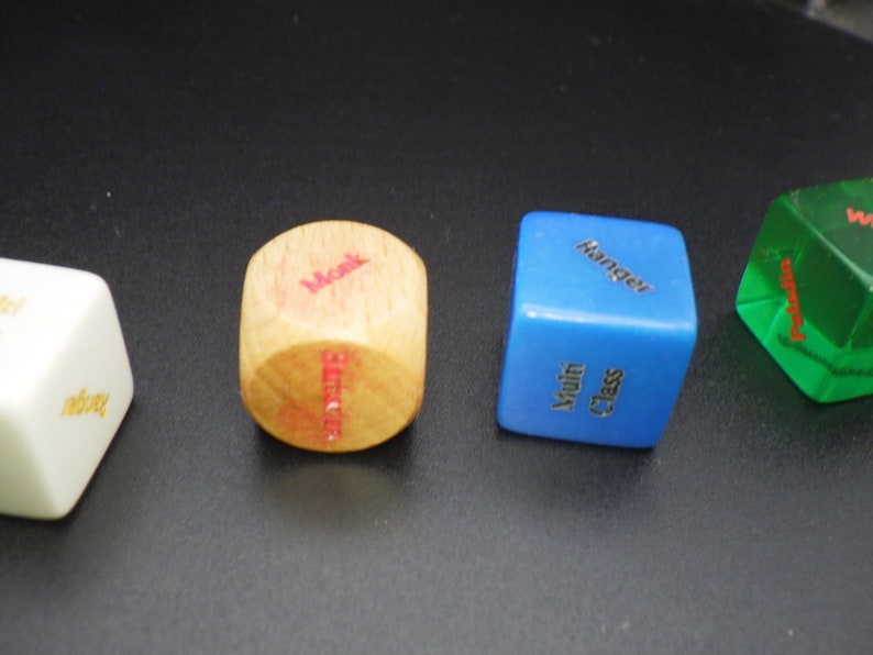 Custom RPG Fantasy Class Die V2 16mm Paladin Multiclass Ranger Sorcerer ...