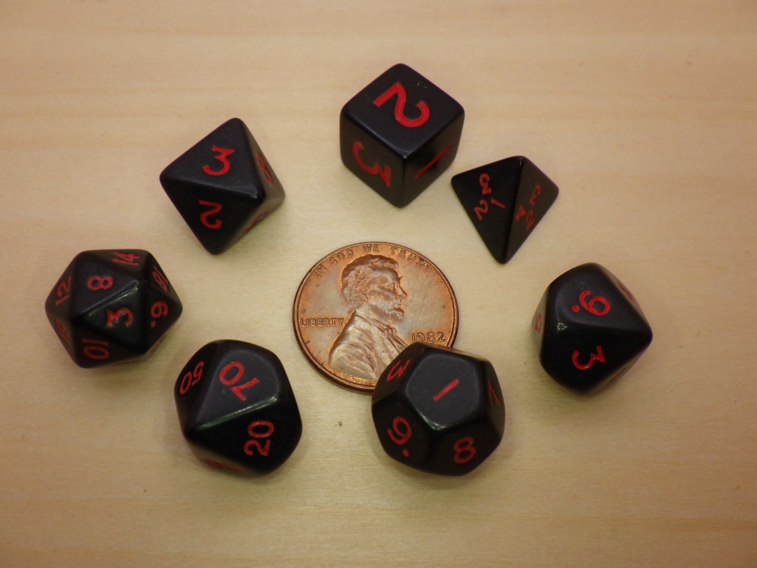 10mm Mini Polyhedral 7 Dice Set - Black With Red - RPG Tool Tabletop ...