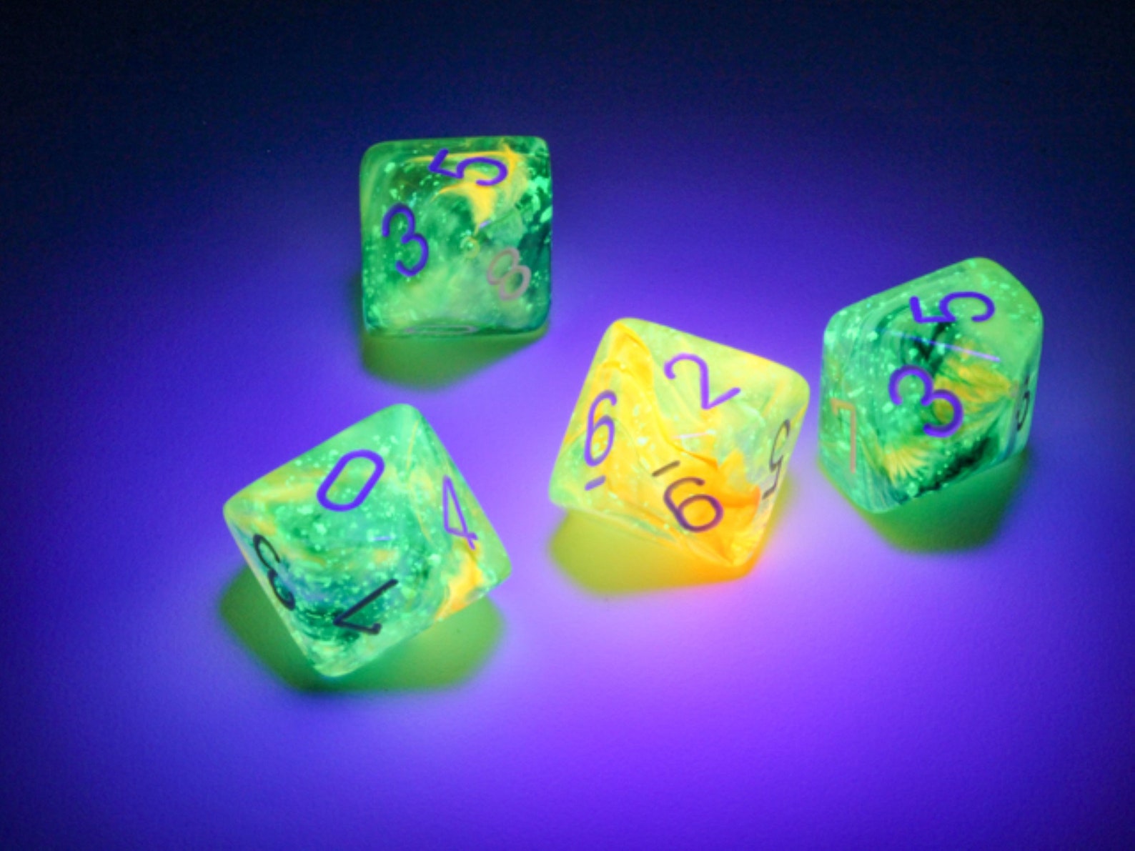 10D10 16mm Set of Ten D10 Dice - Nebula Spring White Glow in the Dark ...