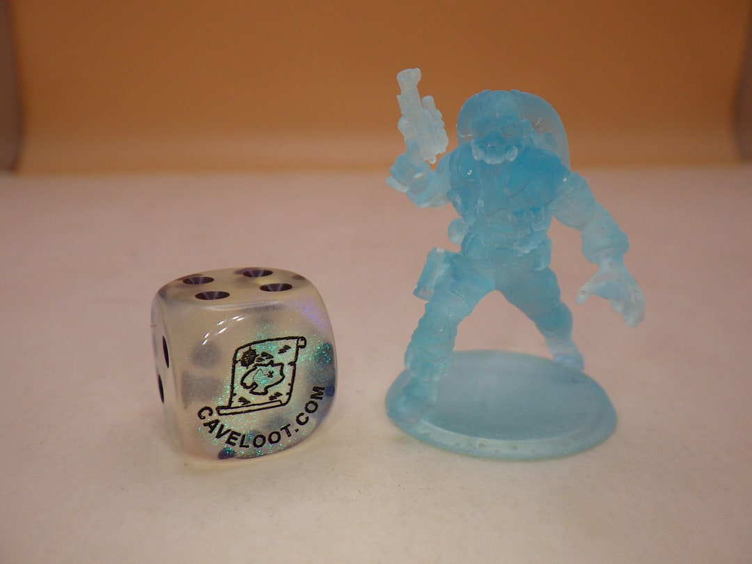 Sci-fi Tentacle Alien With Blaster Pistol Shooting Figure Miniature ...