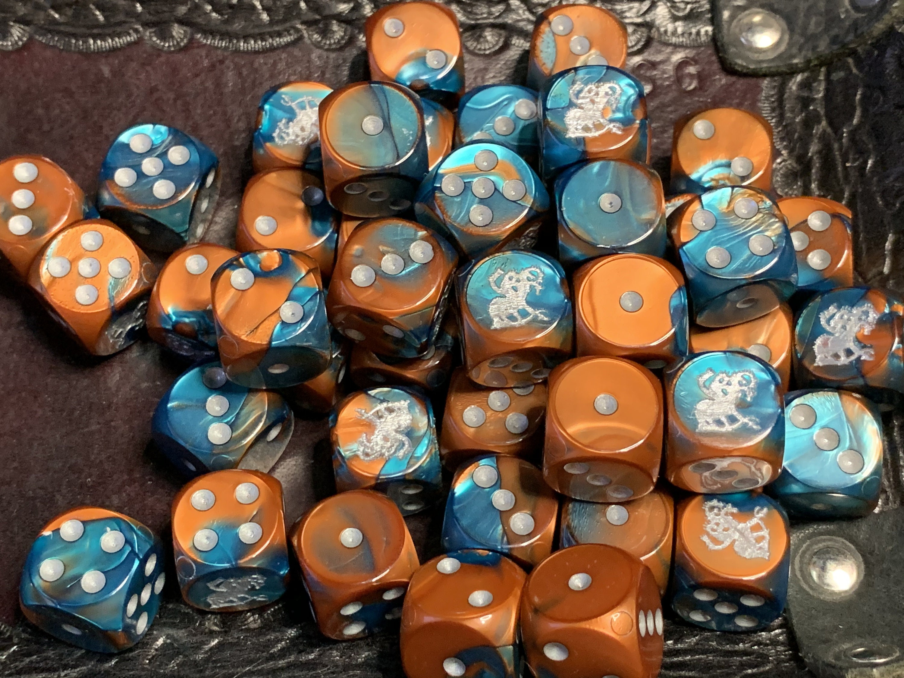 Hydra D6 16mm Customized Six-sided Dice RPG Tabletop Gaming Games Card ...