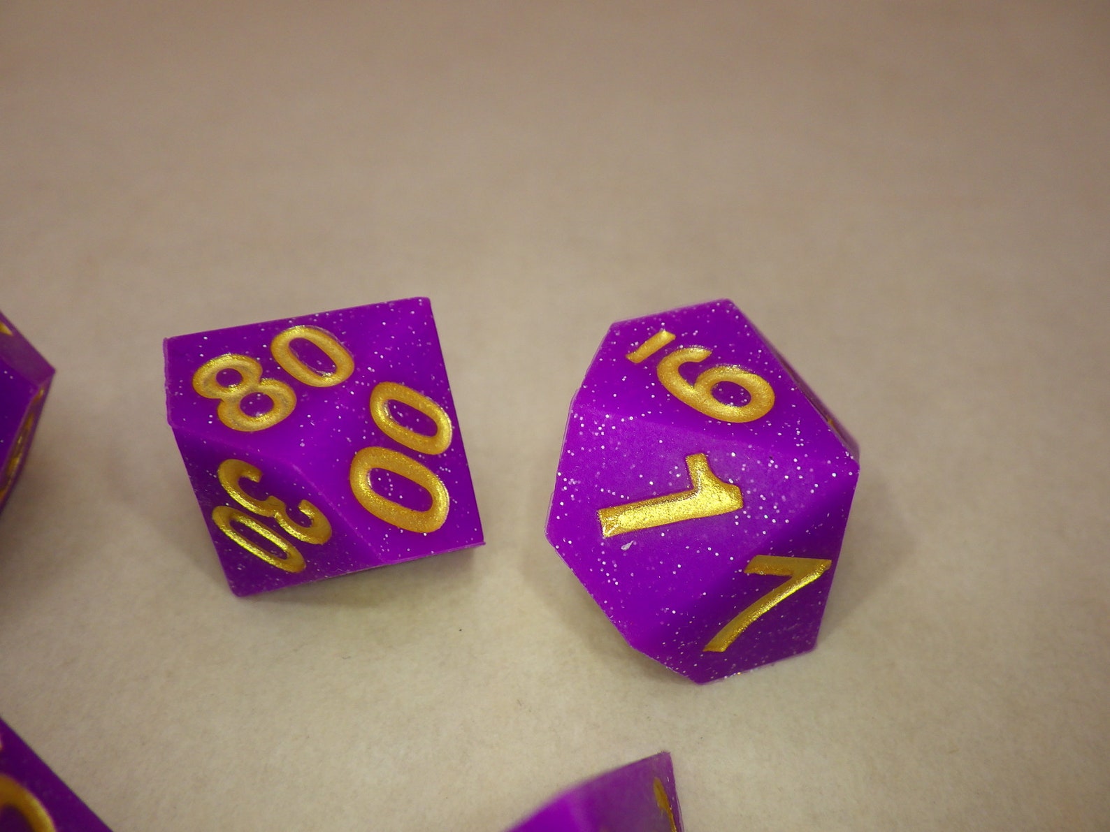 Sharp Edge Silicone Rubber 16mm 7 Die Polyhedral Dice Set - Regal ...