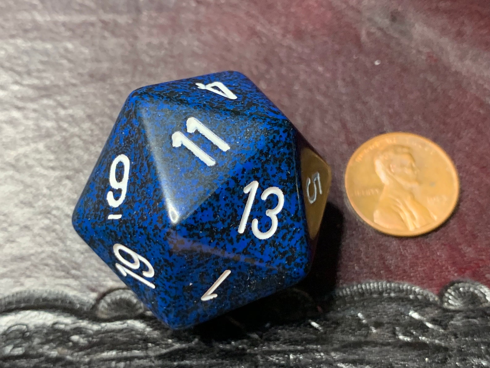 Stealth Jumbo 34mm Speckled D20 Die Blue & Black With White Extra Large ...